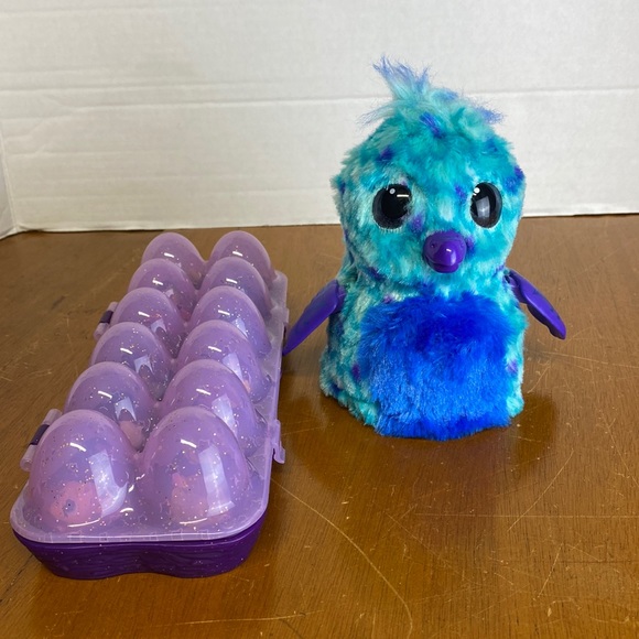 Hatchimals | Toys | Hatchimals Interactive Pet Blue And Purple Spotted ...